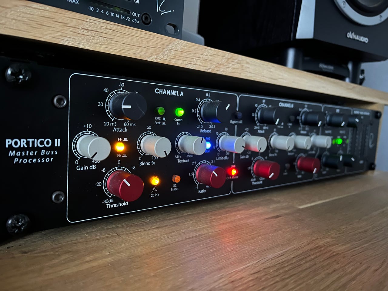 Rupert Neve Designs Portico II Master Buss Processor | Blocket