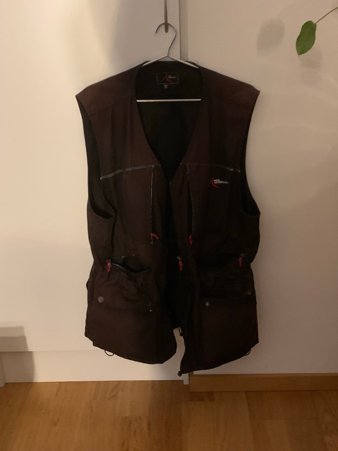 High Mountainhundförarjacka Herrväst XL svart | Blocket