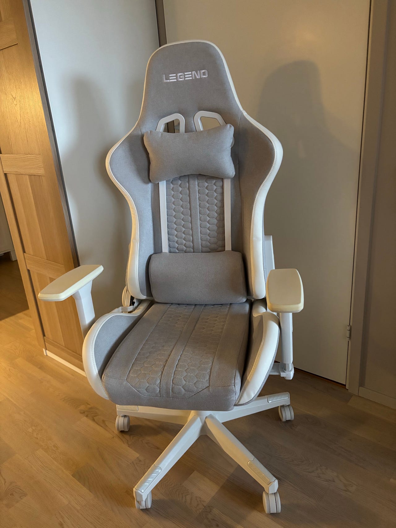 Legend gaming/kontorsstol | Blocket