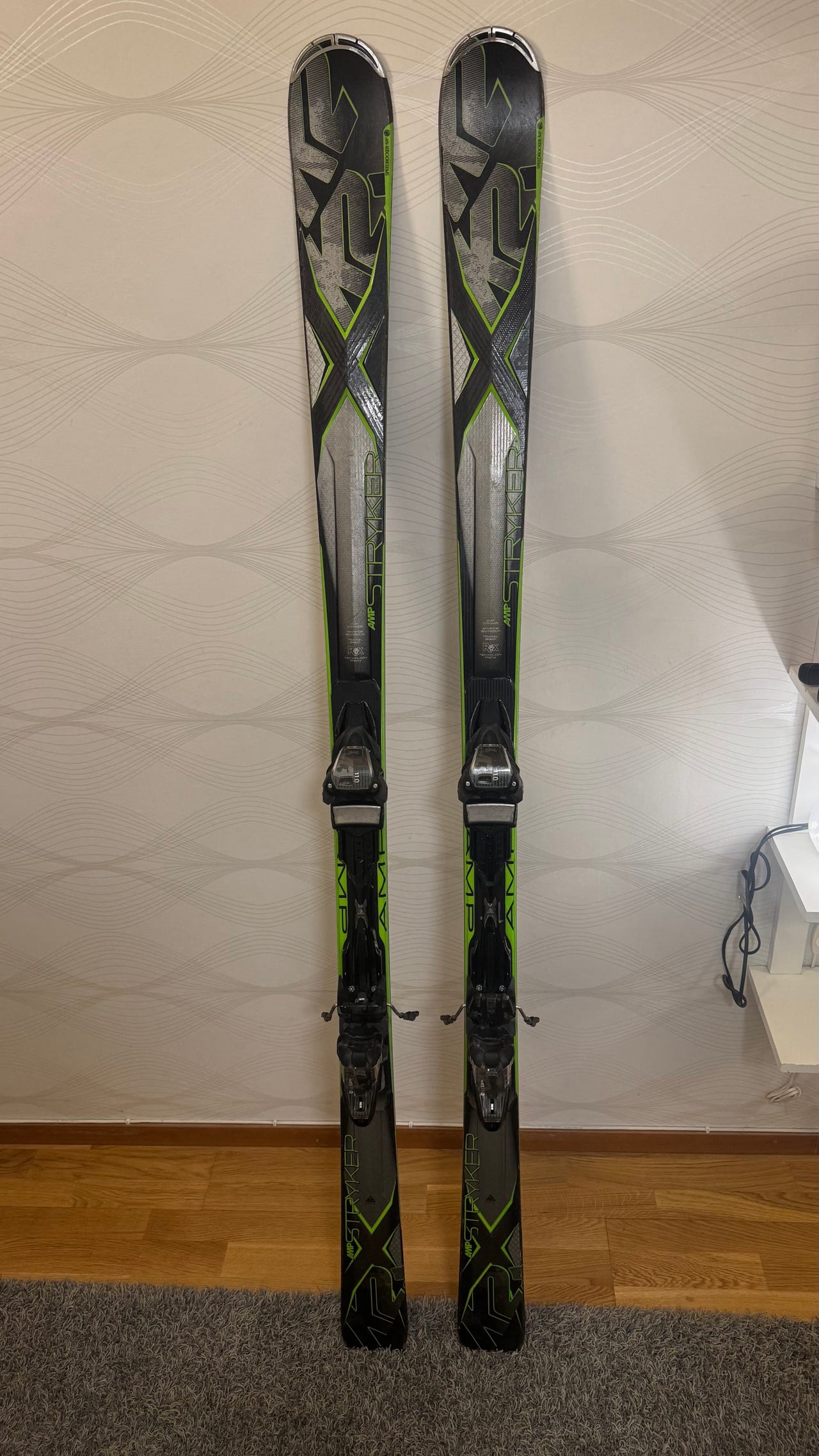 K2 Stryker Amp 179 | Blocket