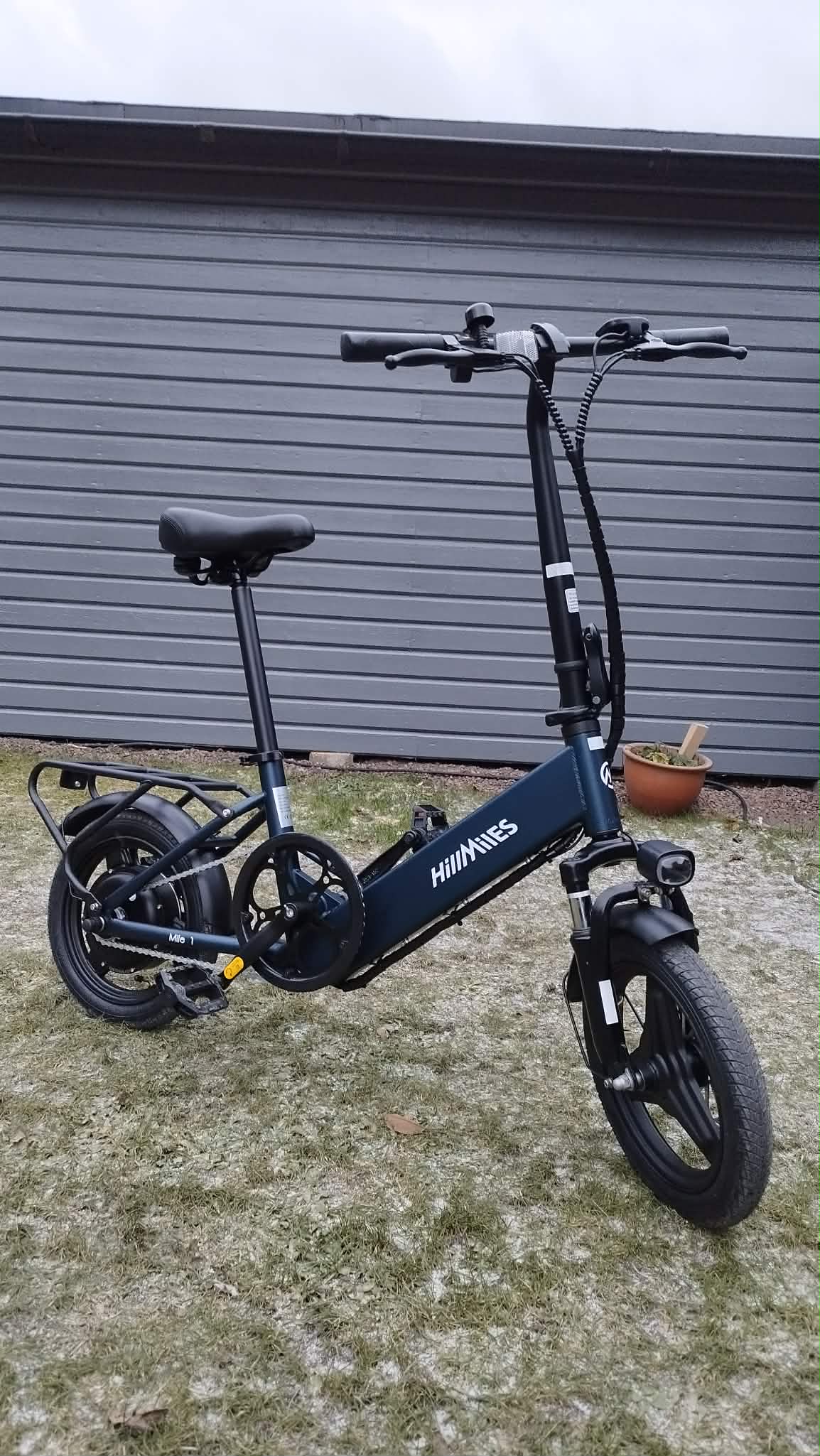 Elcykel helt ny, 14 tum däck OBS : Räckvidd 65 km | Blocket