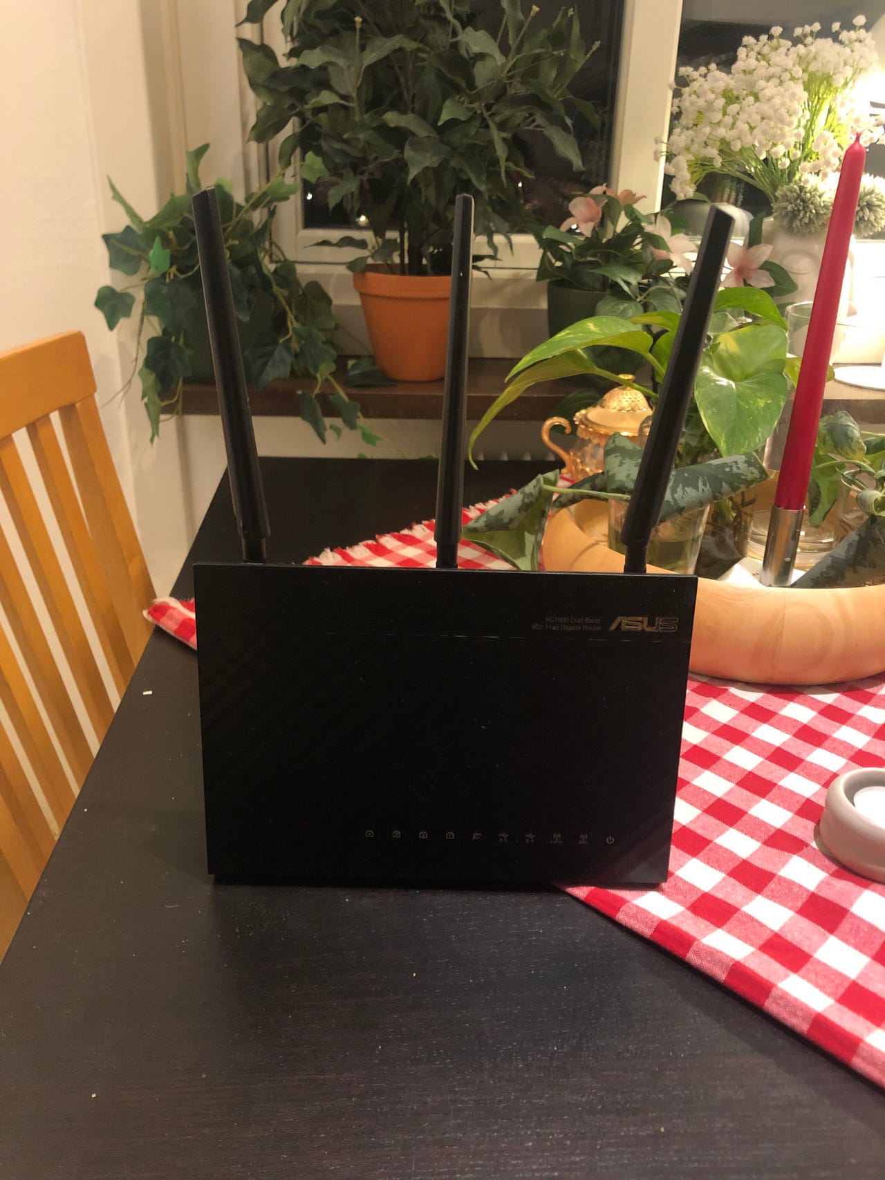 Asus RT-AC68U Router | Blocket