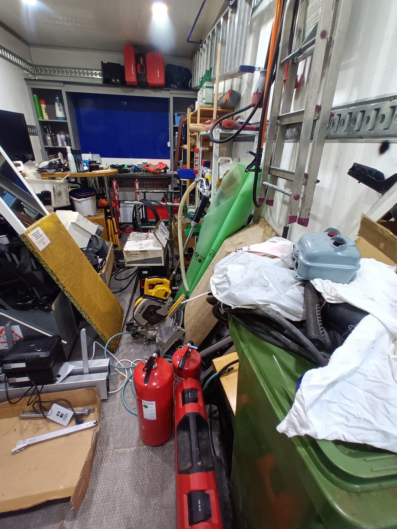 Fullt garage | Blocket