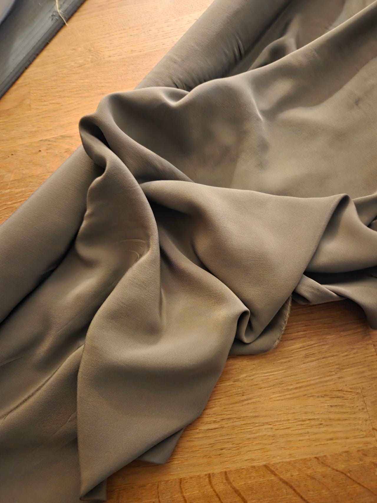 8,2 m Ori Line sandwashed cdc tyg 100% siden 115 cm khaki | Blocket