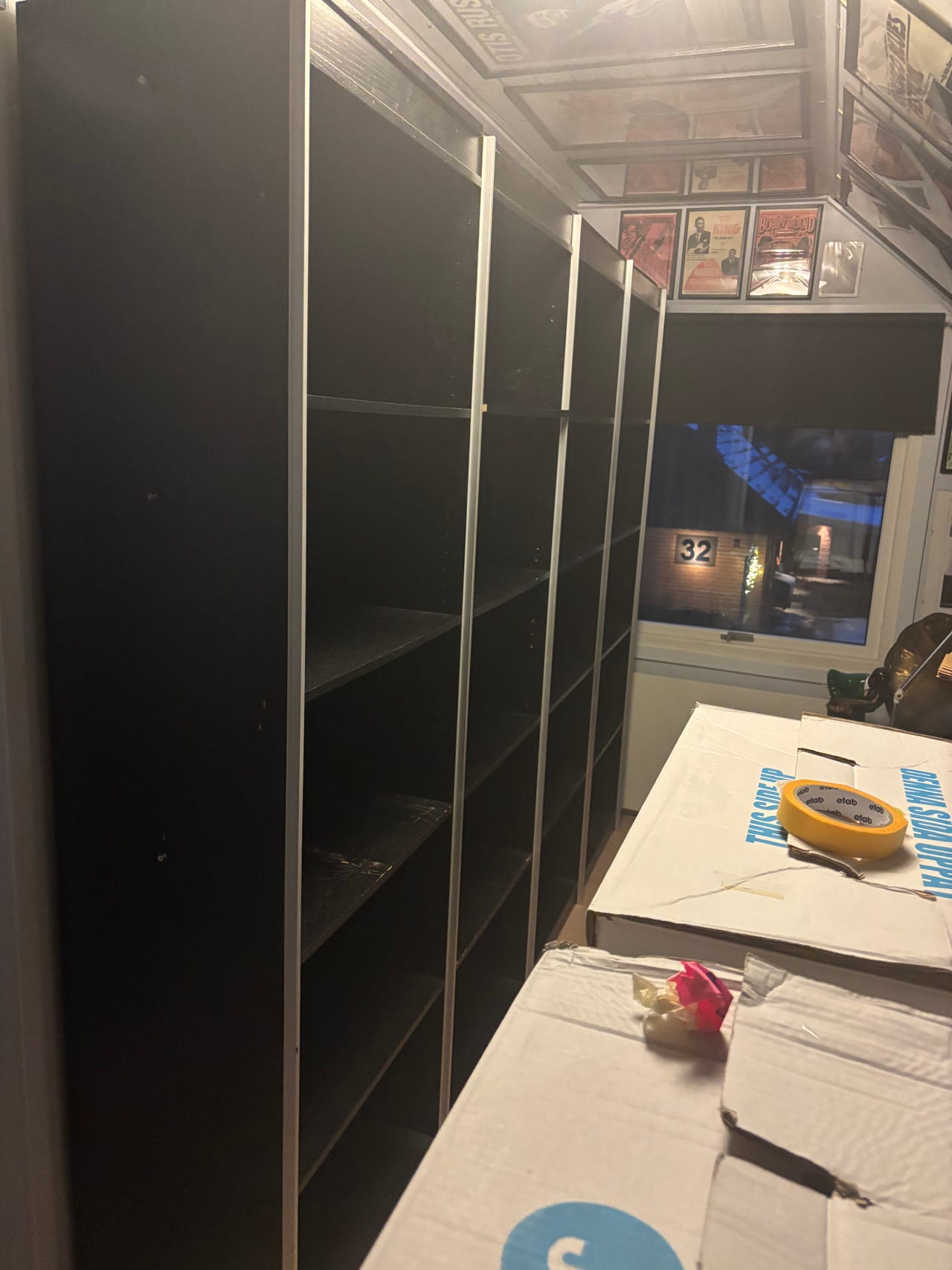 Bokhylla Princip IKEA svart | Blocket