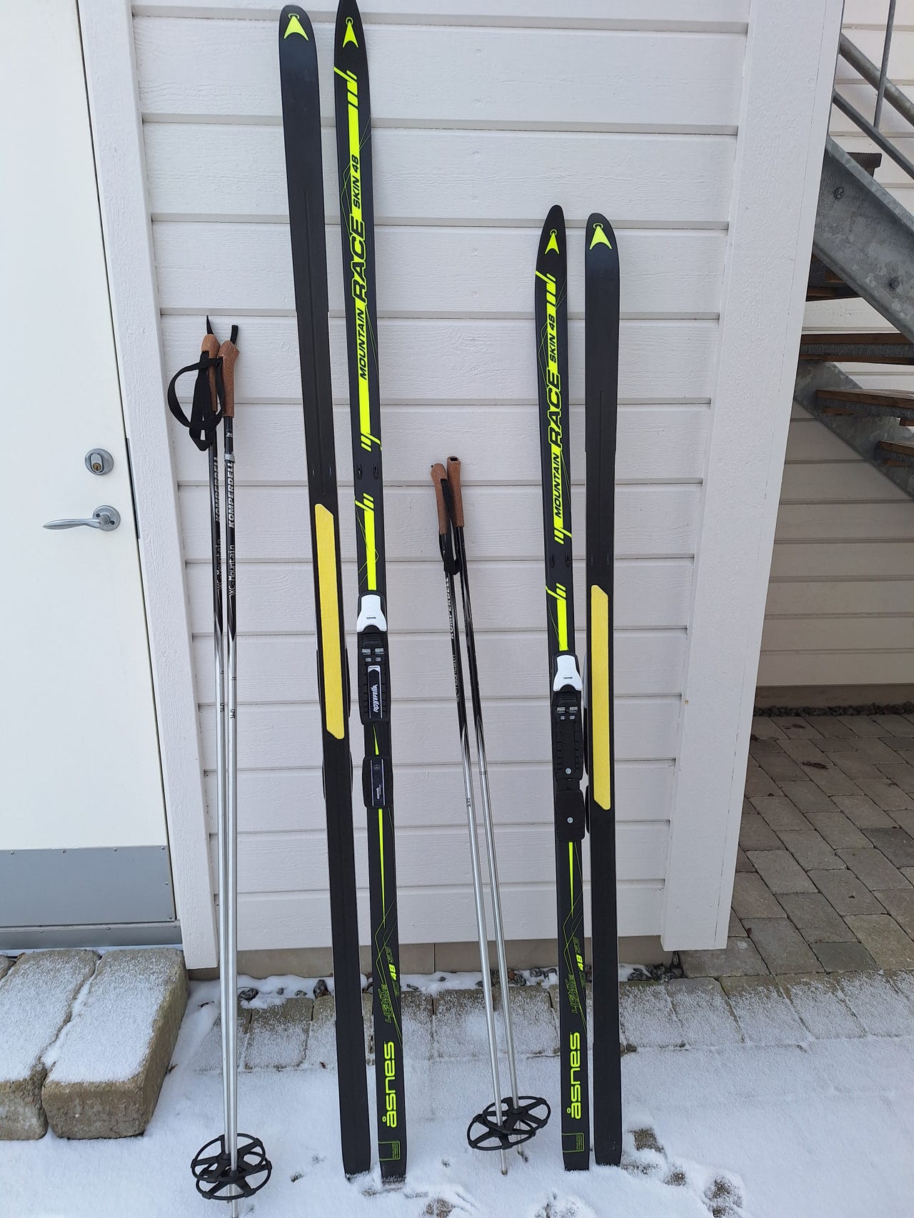 Två par Åsnes Mountain Race Skin 48 | Blocket