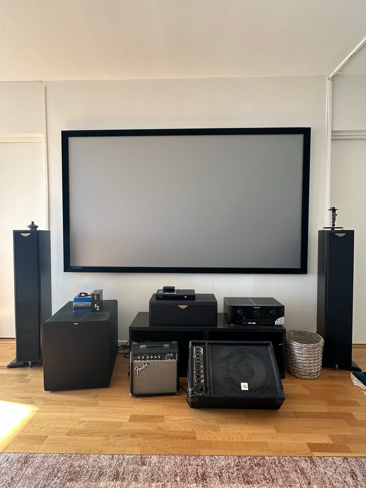 Epson projektor + Marantz SR5015 + Triangle + Klipsch – komplett ...