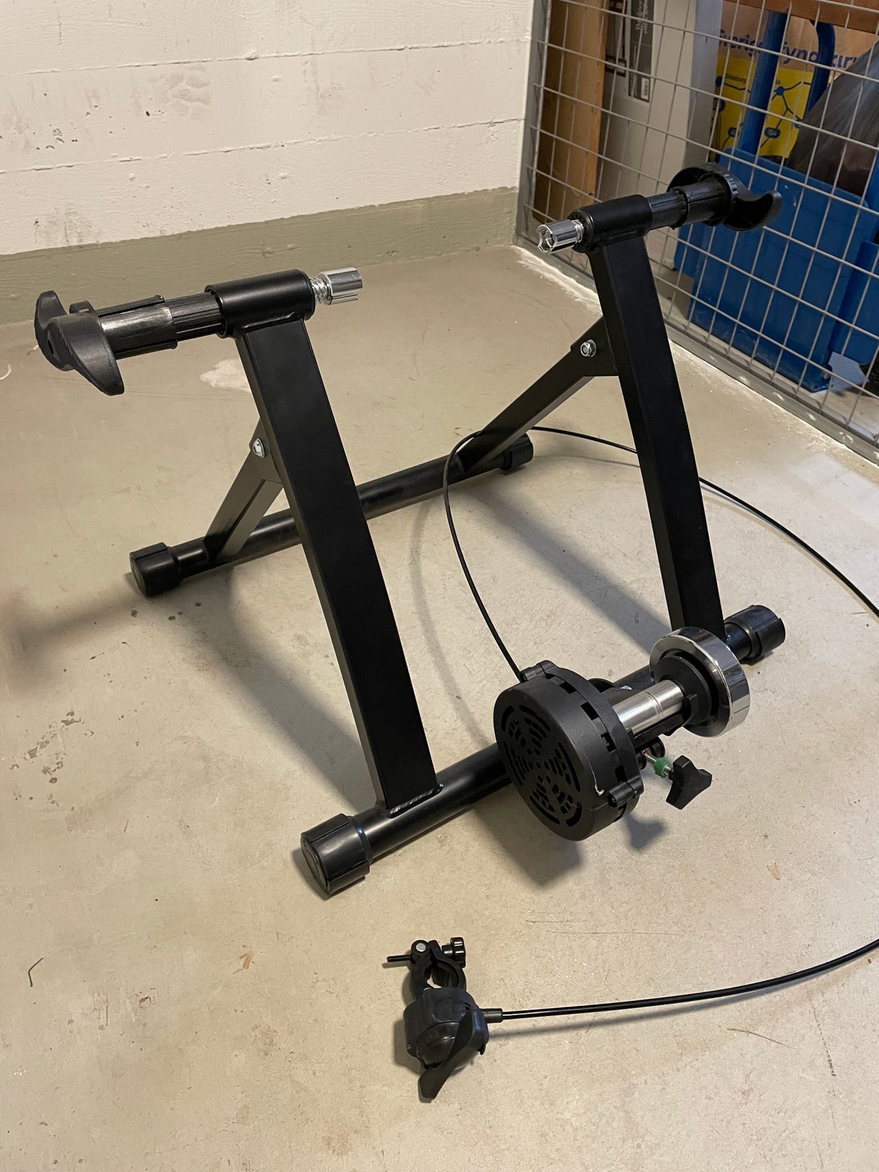 Trainer för cykel - måste bort pga flytt | Blocket