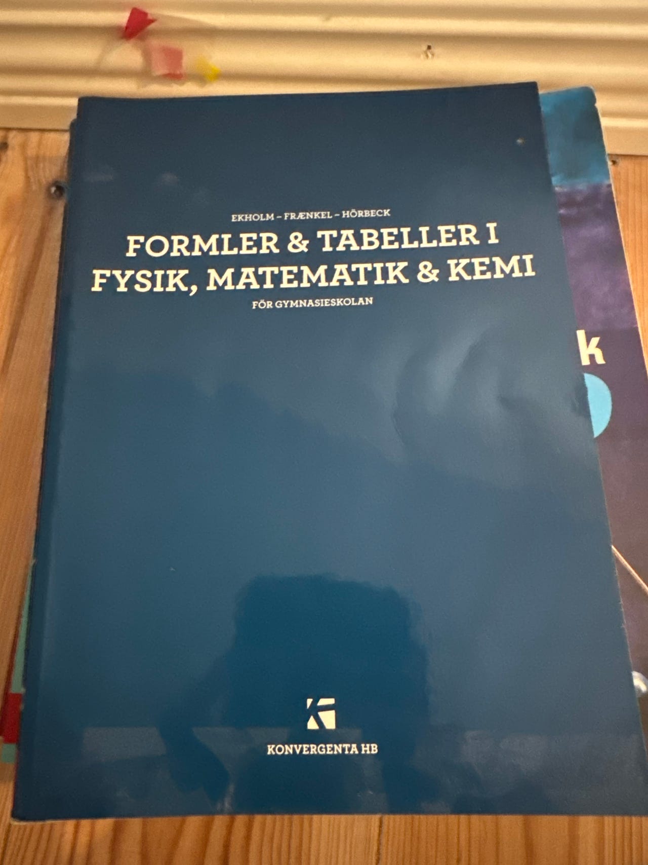 Formler och tabeller i fysik, matematik & kemi | Blocket
