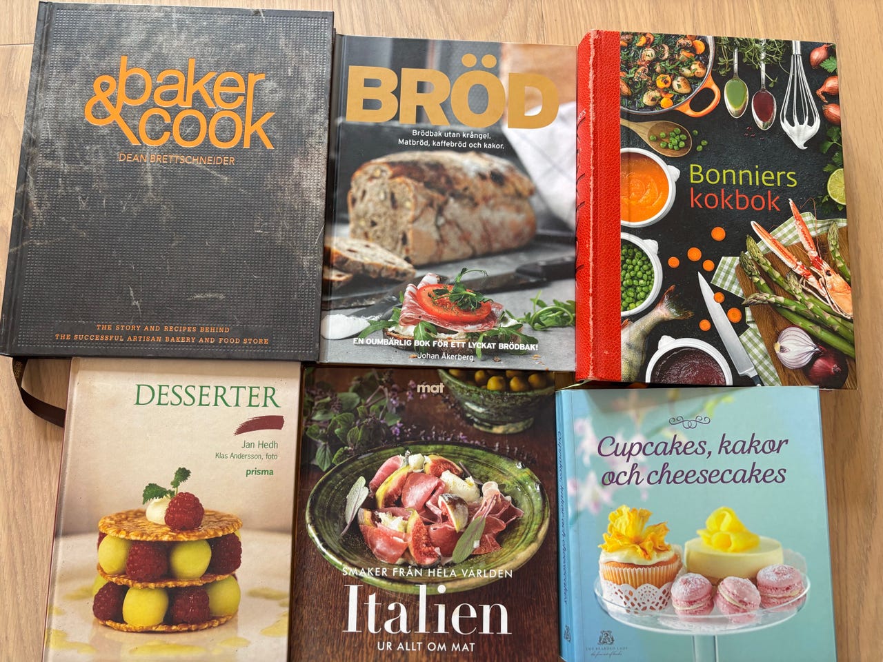 Paket med 6 kokböcker och bakböcker | Blocket