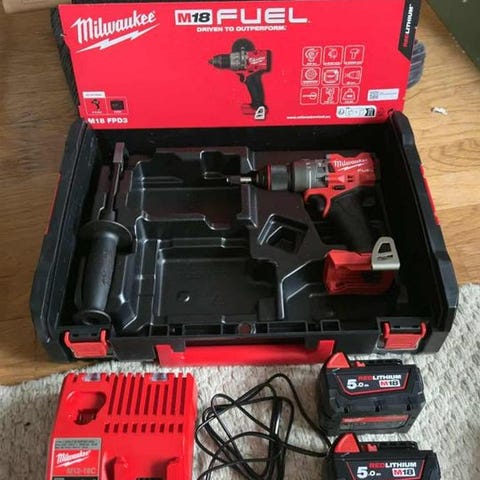 Kombihammare 2st, Vinkelslip, Skruvdragare 2st & Fettspruta | Blocket