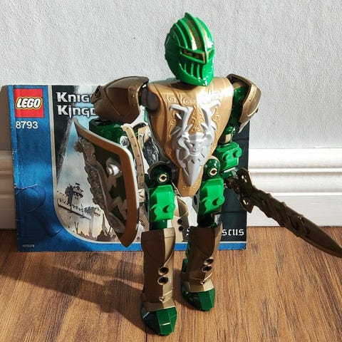 LEGO Kingdoms LEGO-set med drake och riddare | Blocket