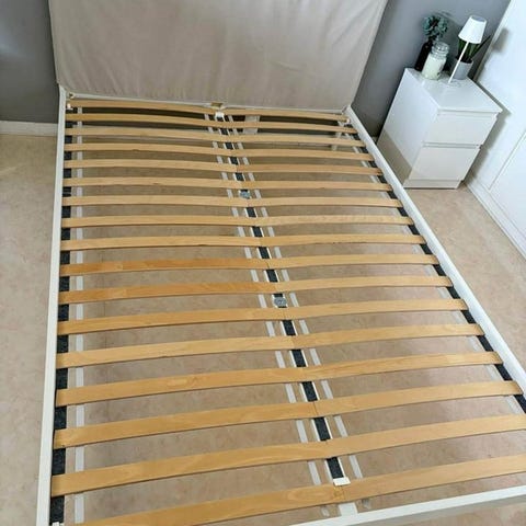 ÅKREHAMN säng 140 cm + Sängstomme + Övermadrass | Blocket