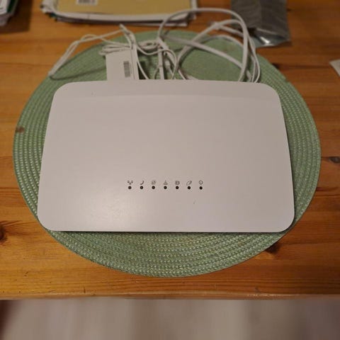 SMART WiFi router + Telia TV box | Blocket