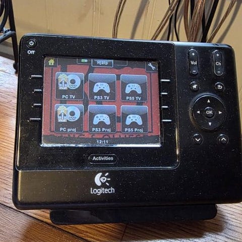 Logitech Harmony 665 fjärrkontroll svart | Blocket