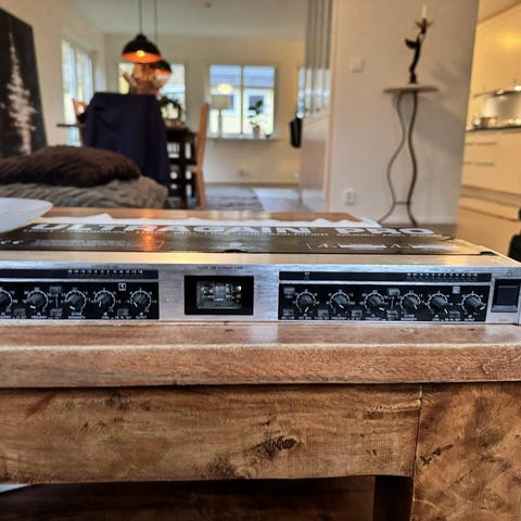 Behringer HD400 Hum Destroyer | Blocket