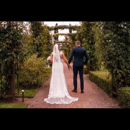 Brudslöja vit satin one size | Blocket