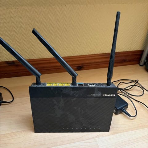 ASUS VE247 - Full HD Datorskärm med inbyggd högtalare | Blocket