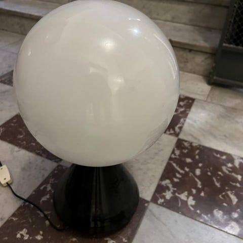 Fin bordslampa med Bergo lampskärm | Blocket