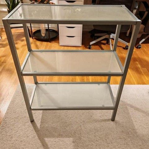 IKEA Hylla i metall och glas | Blocket