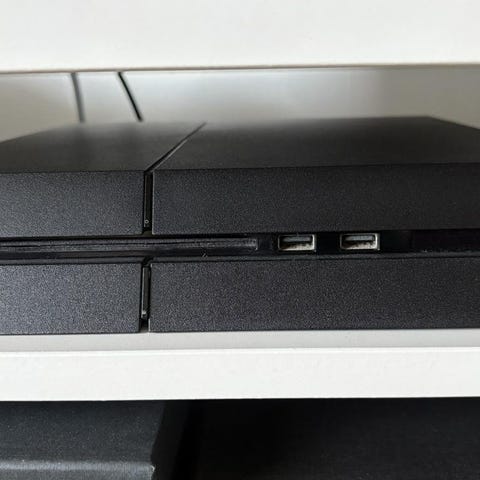 Söker Playstation 4 | Blocket