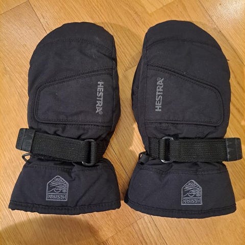 Hestra vantar stl 3 o 4 | Blocket