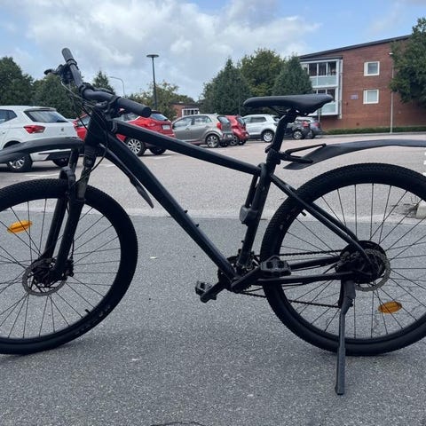 Cykel XZite 27,5" mountainbike – målad i svart | Blocket