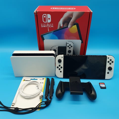 Nintendo Switch OLED + 4 spel | Blocket