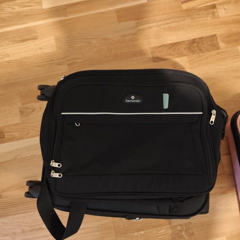 Samsonite laptopväska PRO-DLX 3 OFFICE CASE 15,6 tum svart | Blocket