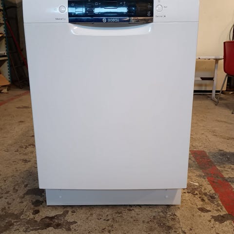 Diskmaskinen Bosch SilencePlus Serie 4 | Blocket