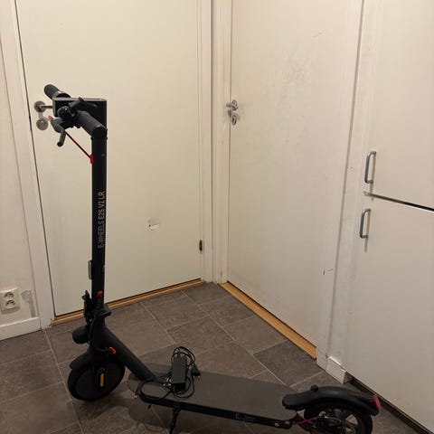 E-wheels E2S VR El-scooter Svart | Blocket