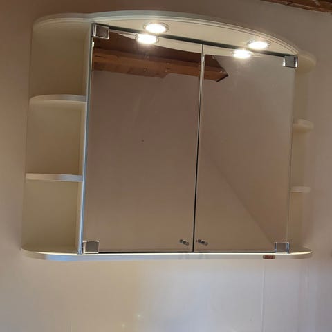 IKEA Spegelskåp samt högskåp med spegeldörr | Blocket