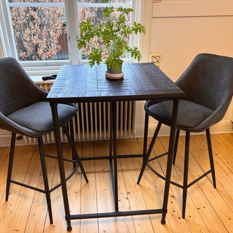 Matbord från Mio | Blocket