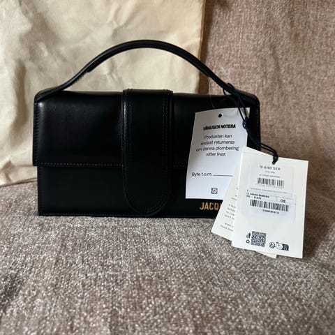 Svart Jacquemus Le Bambino | Blocket