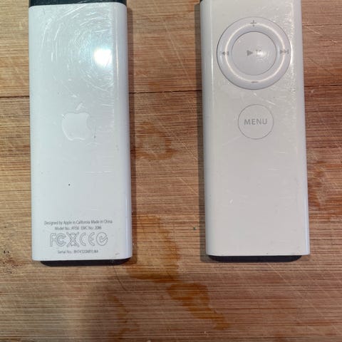 Apple fjärrkontroll | Blocket