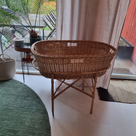 Moses korg med tillbehör | Blocket