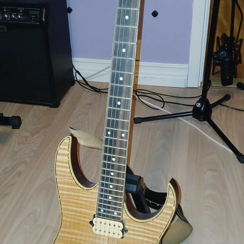 BC Rich Warlock Elgitarr svart | Blocket