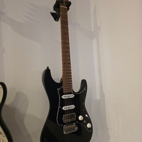 Elgitarr Tokai Custom Edition med Kinman mikrofoner | Blocket