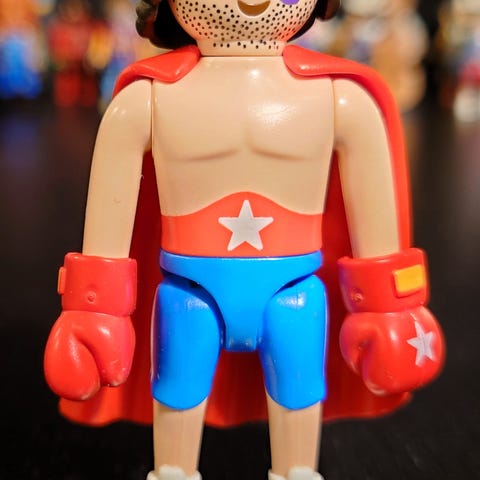 Playmobil Lekfigurer, Pikachu och grön smurf | Blocket