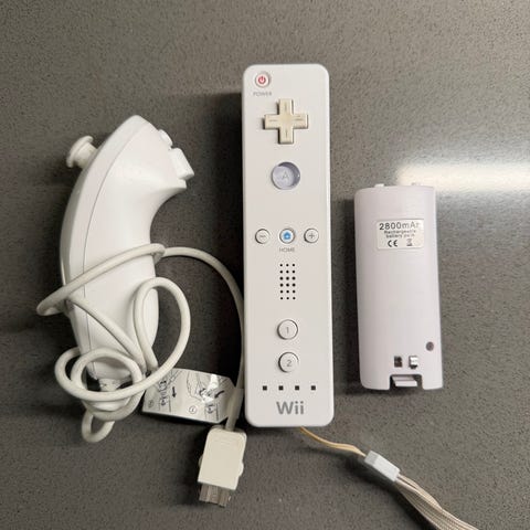 Nintendo Wii Nunchuk handkontroll svart | Blocket