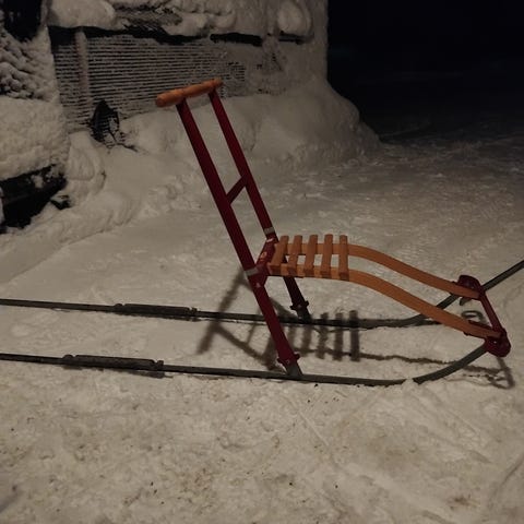 Esla T4 barnspark | Blocket