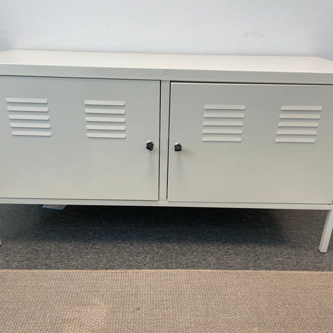 2st PS skåp i svart | Blocket