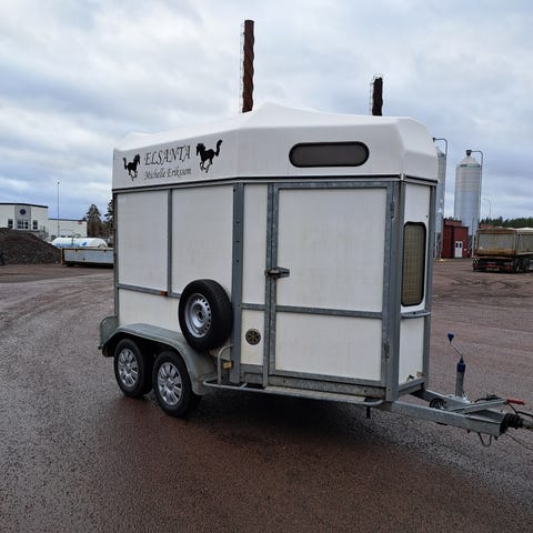 Fin hästtransport | Blocket