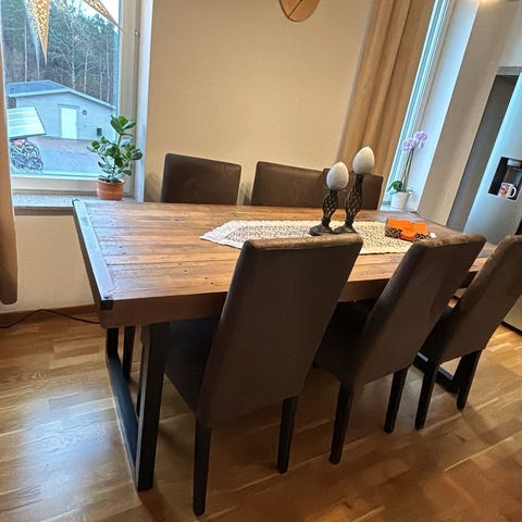 Matbord och 6 stolar från ellos | Blocket