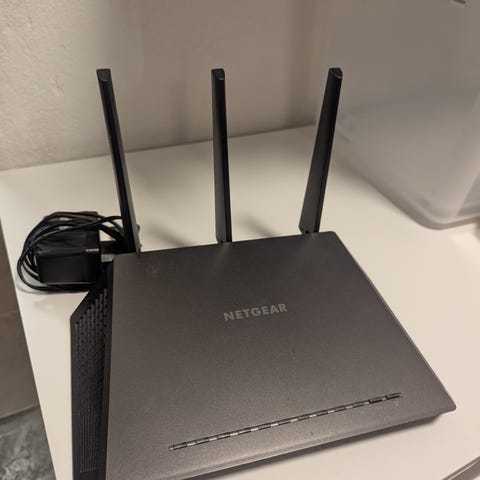Netgear Nighthawk R6700v3 | Blocket