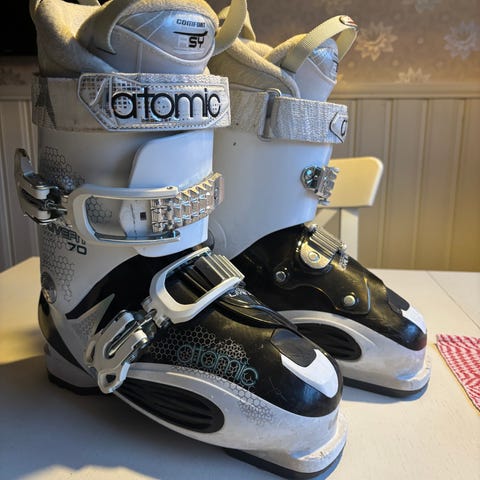 Pjäxa atomic | Blocket