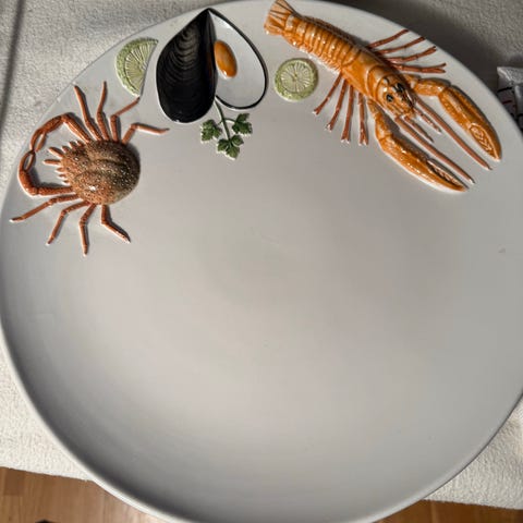 Stor serverings-/fruktskål Bordallo Pinheiro – Cervera | Blocket