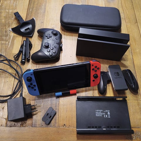 Nintendo switch med alla tillbehör | Blocket