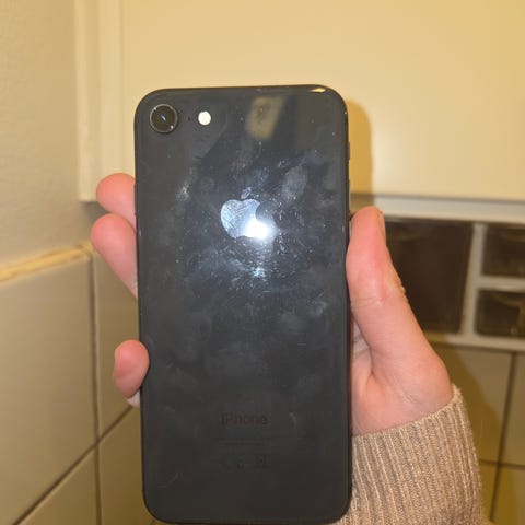 Apple iphone 8 red edition 64GB Olåst | Blocket