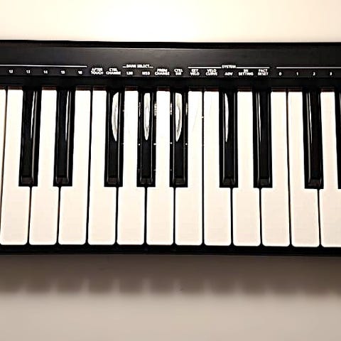 Novation Launchpad Mini MK2 MIDI-kontroller | Blocket